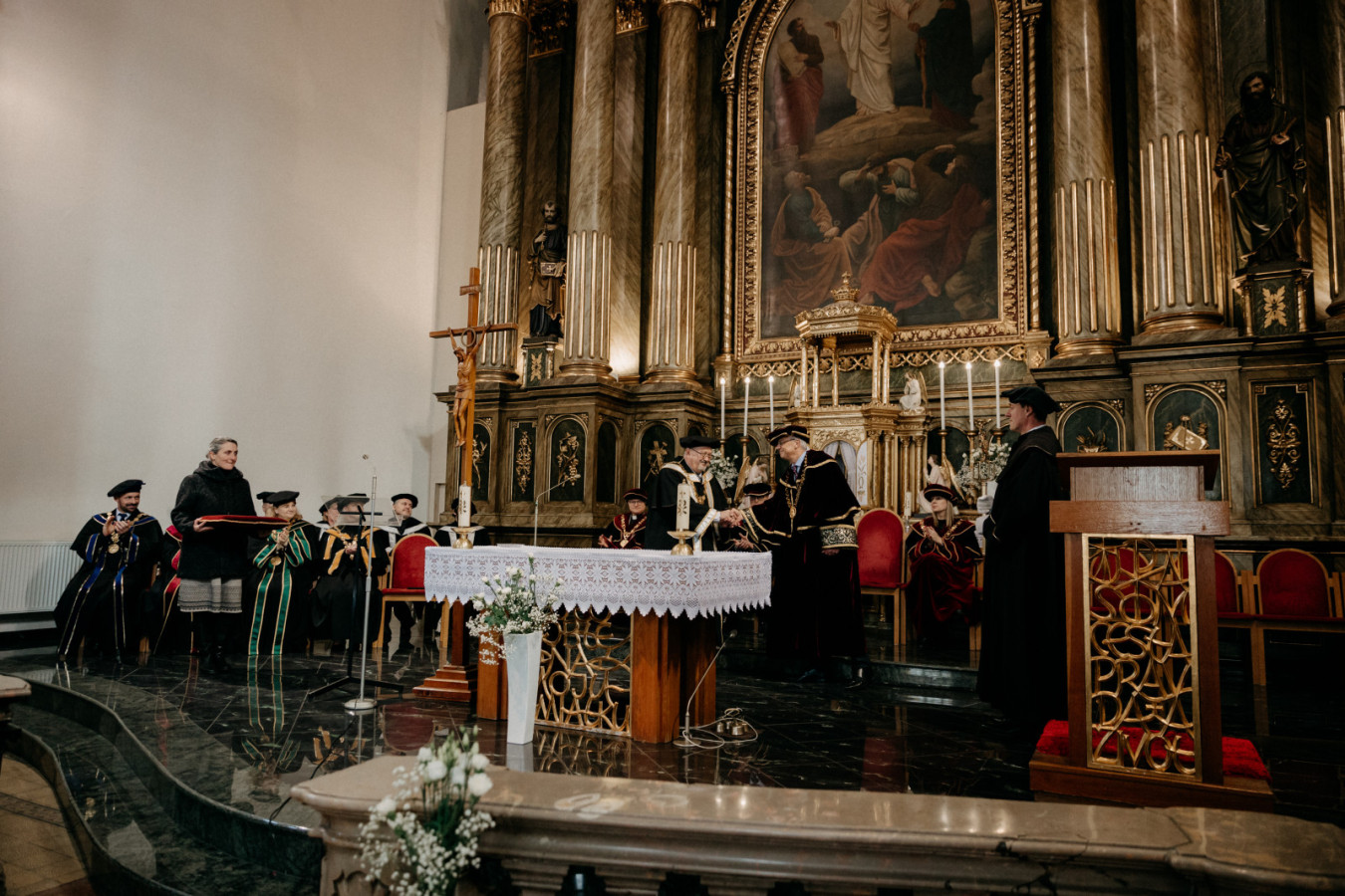 Inaugurovali dekana teologickej fakulty profesora Mareka Šmida ...
